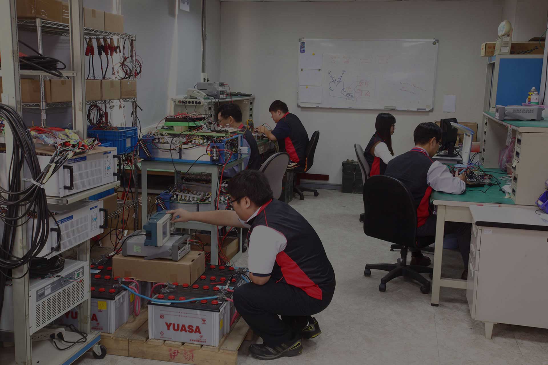 1 | CTE - Battery Test Equipment Professional